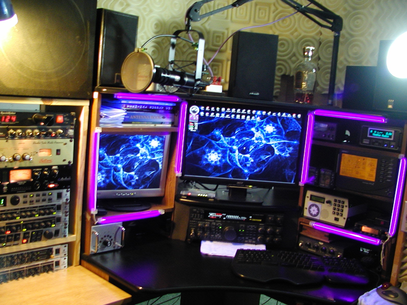 W5UDX Hi-Fi ESSB Voodoo Audio Amateur Radio Station